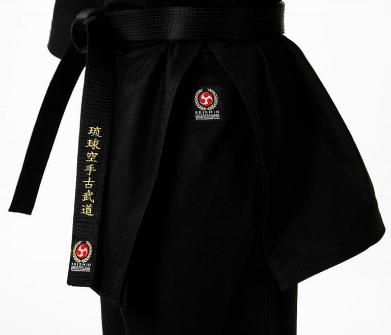 Kimono Karate Seishin International Noir | Achetez-le Maintenant Sur ...